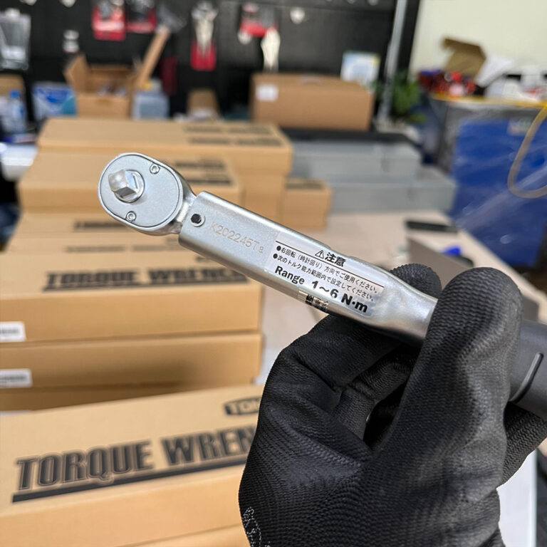 Tay cân lực TONE model T2MN6 1-6 Nm đầu 1/4 inch - Unitools Vietnam